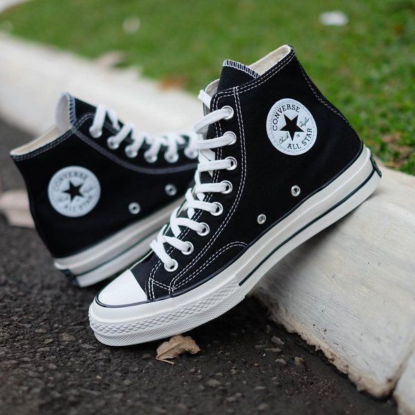 Jual Sepatu Converse Tinggi | Sepatu ALL STAR Tinggi | Converse MURAH ...