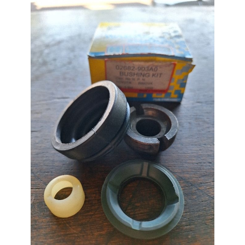 Jual bushing kit tongkat transmisi/bos tongkat versleneng toyota INNOVA ...