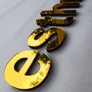 Jual Huruf Tulisan GOLD Akrilik Timbul Spon Hitam 1cm Angka Silver Nama ...