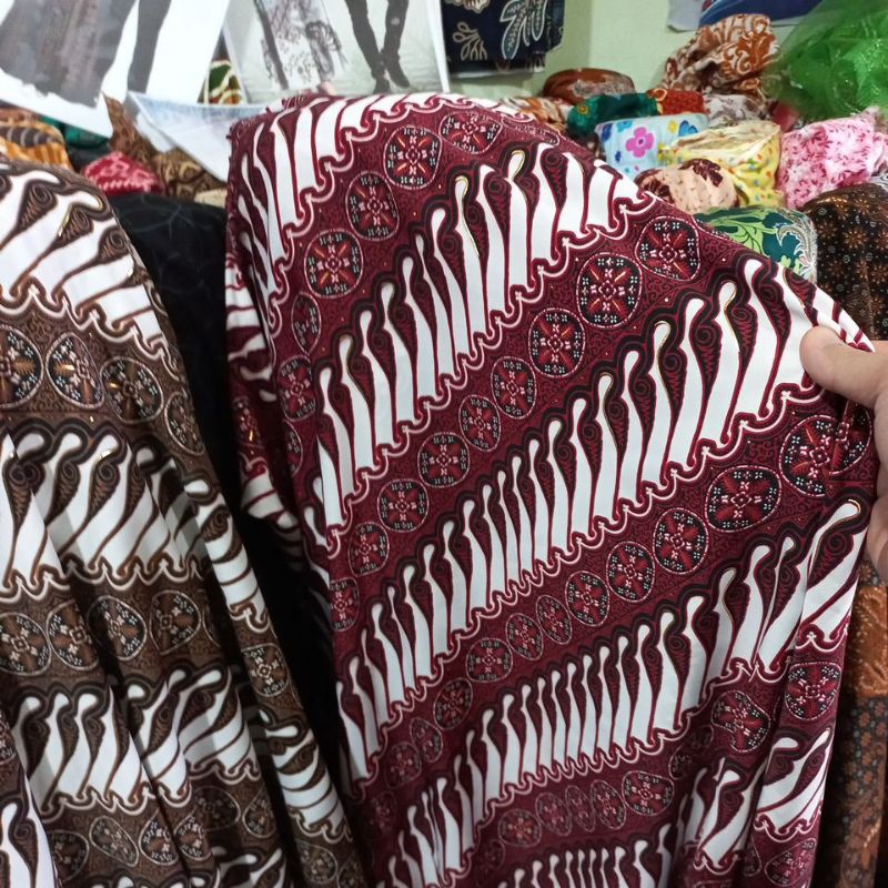 Jual MURAH!!! kain batik rejeng meteran bsy foil halus merah hati ...