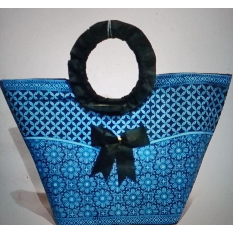 Jual (1 lusin = 12 pcs) Tas hajatan batik bulat elegan 22 /EBHT ...