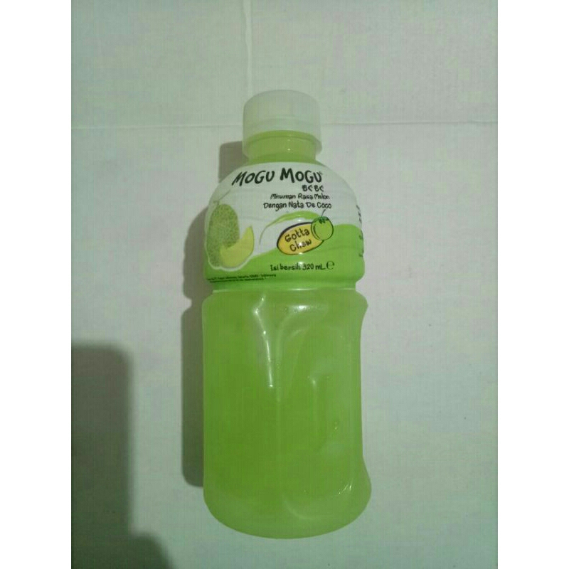 Jual mogu mogu minuman rasa melon dengan nata de coco 320ml | Shopee ...