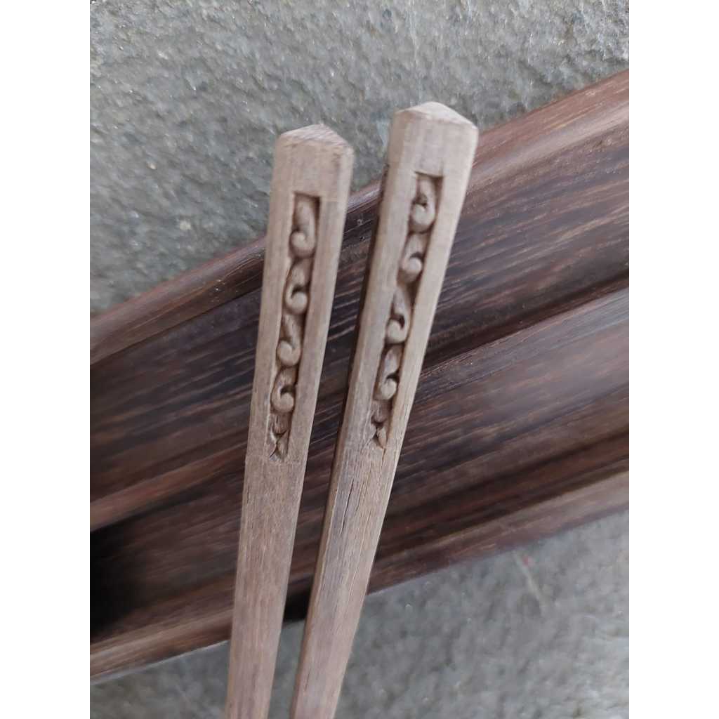 Jual kotak kayu ukir halus dengan sepasang sumpit kayu ukir kayu eboni ...