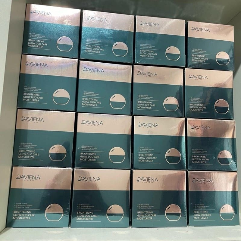 Jual BRIGTHENING GLOW DUO MOISTCARE DAVIENA | Shopee Indonesia
