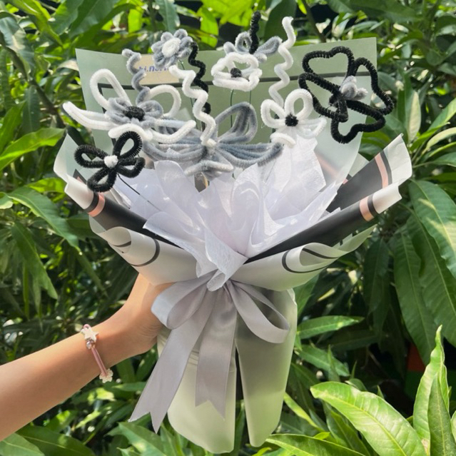 Jual SEHARI JADI | Esmeralda Bouquet pipe cleaner | Buket kawat bulu ...