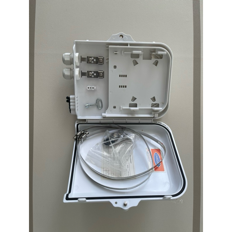 Jual ODP 8 Core ABS Tebal Include Clamp Tiang | Box Distribusi Fiber ...