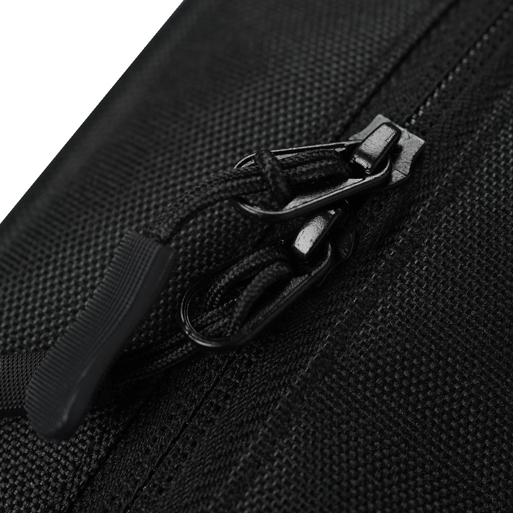 Jual Rown Division Official Sling Bag Black - Rowndvsn Tas Selempang ...