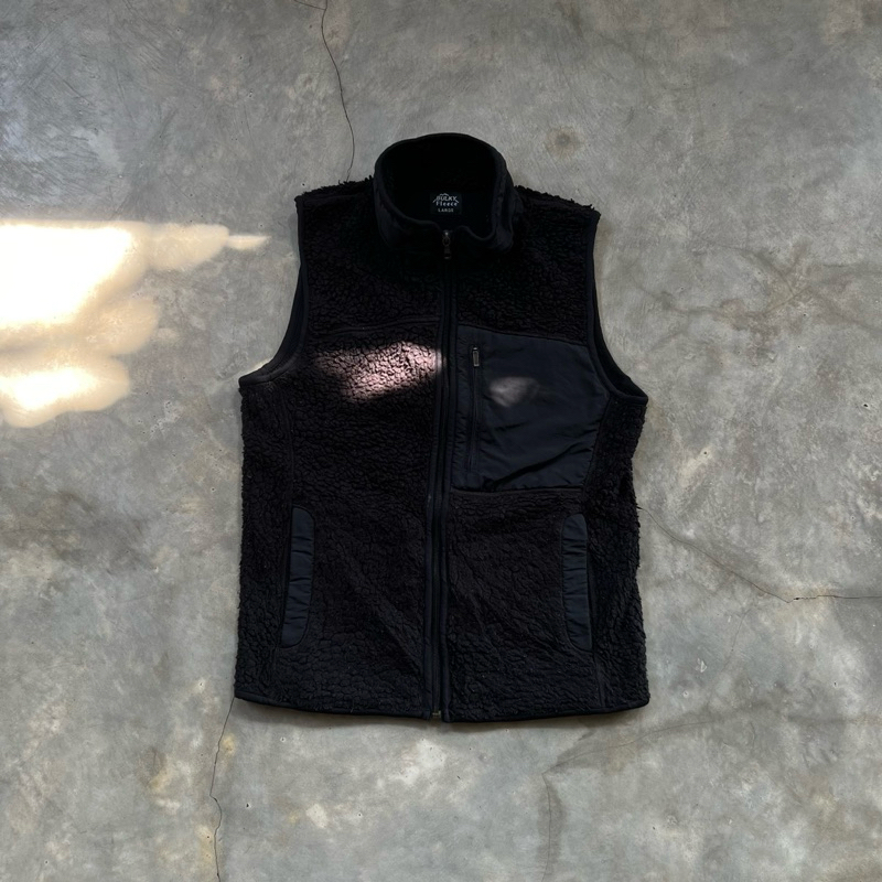 Jual Uniqlo Bulky Fleece Vest | Shopee Indonesia