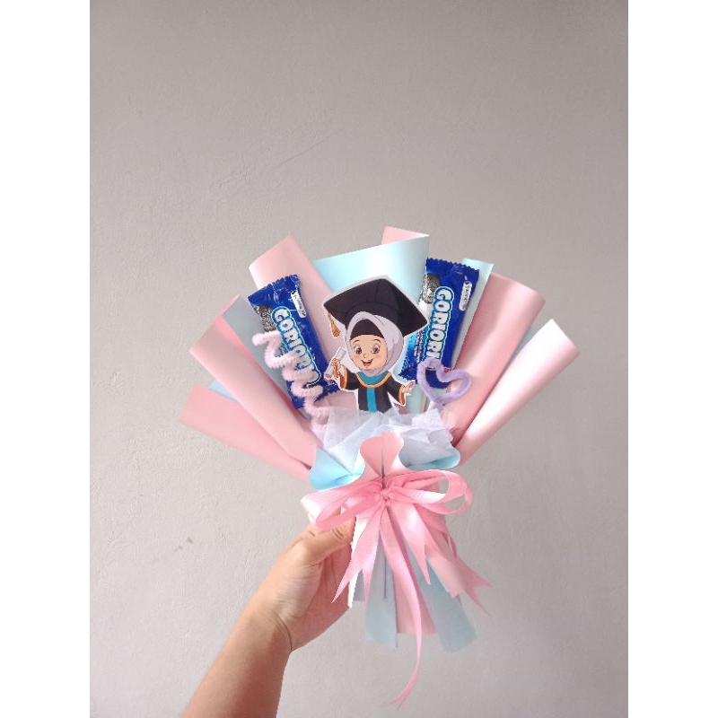 Jual buket tangan small snack topper wisuda | Shopee Indonesia