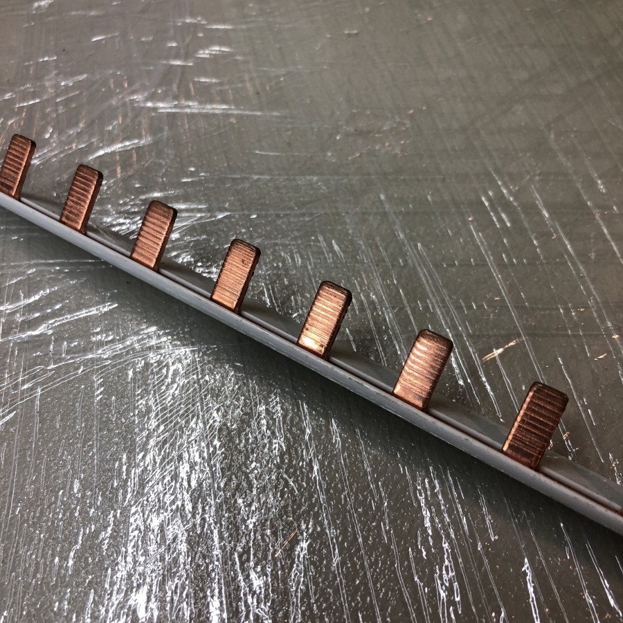 Jual Busbar sisir untuk MCB - 1 Phase - 63A | Shopee Indonesia