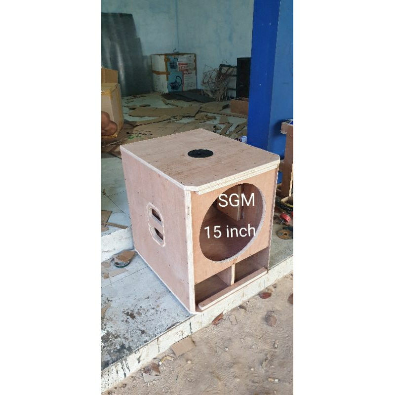 Jual BOX MINISCOOP 15 INCH MENTAHAN LUBANG STAND BESI | Shopee Indonesia
