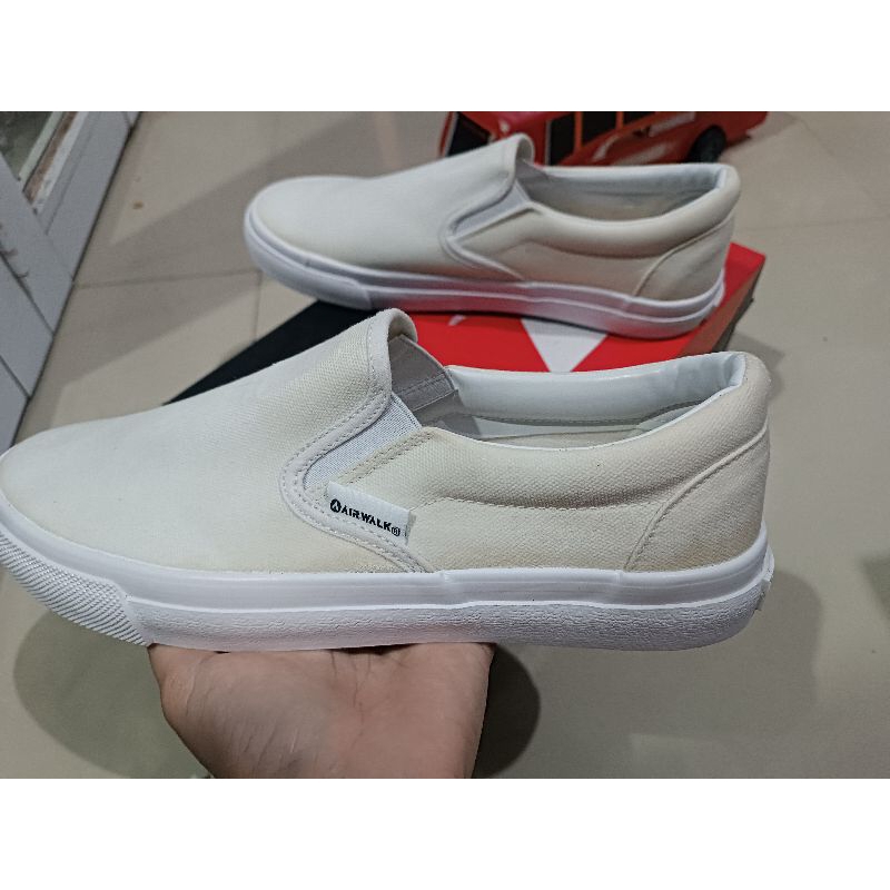 Jual [OBRAL] sepatu putih Airwalk squidmen yellowing Original | Shopee ...