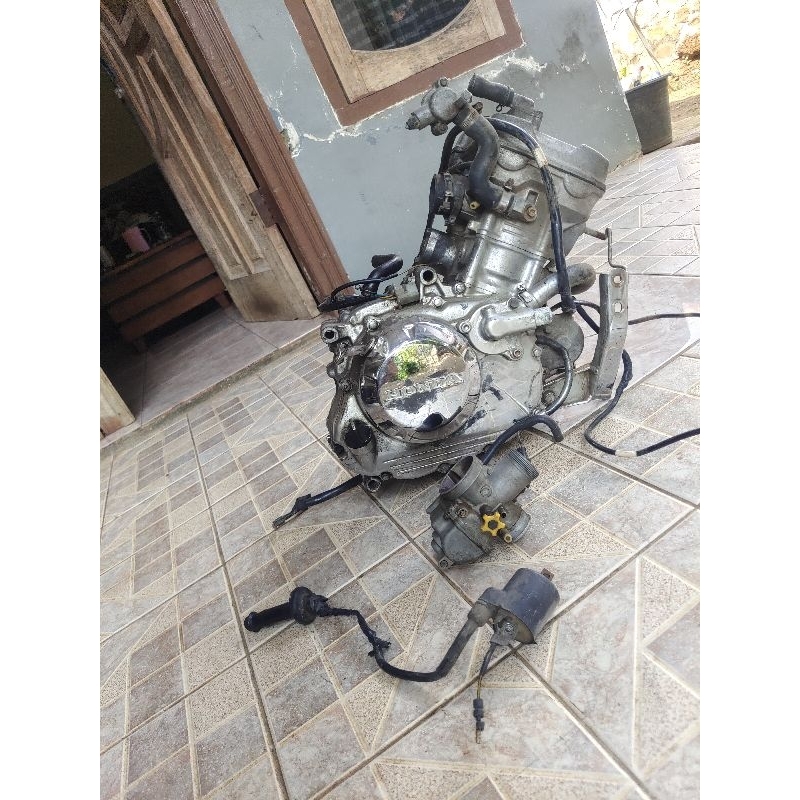 Jual mesin cbr 150r Thailand karbu | Shopee Indonesia