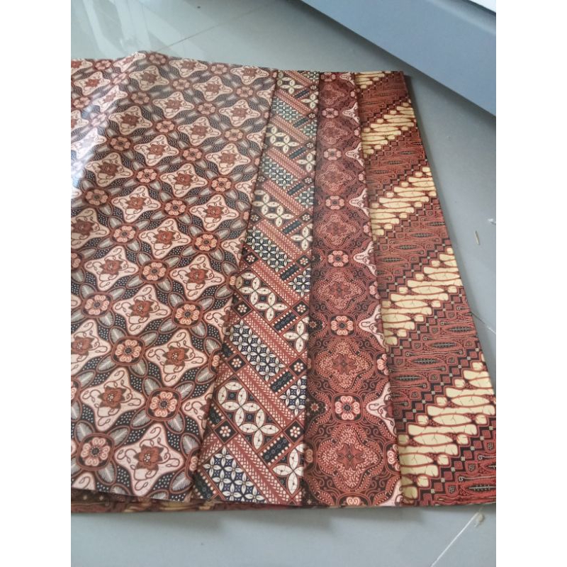 Jual kertas kado motif batik eceran | Shopee Indonesia