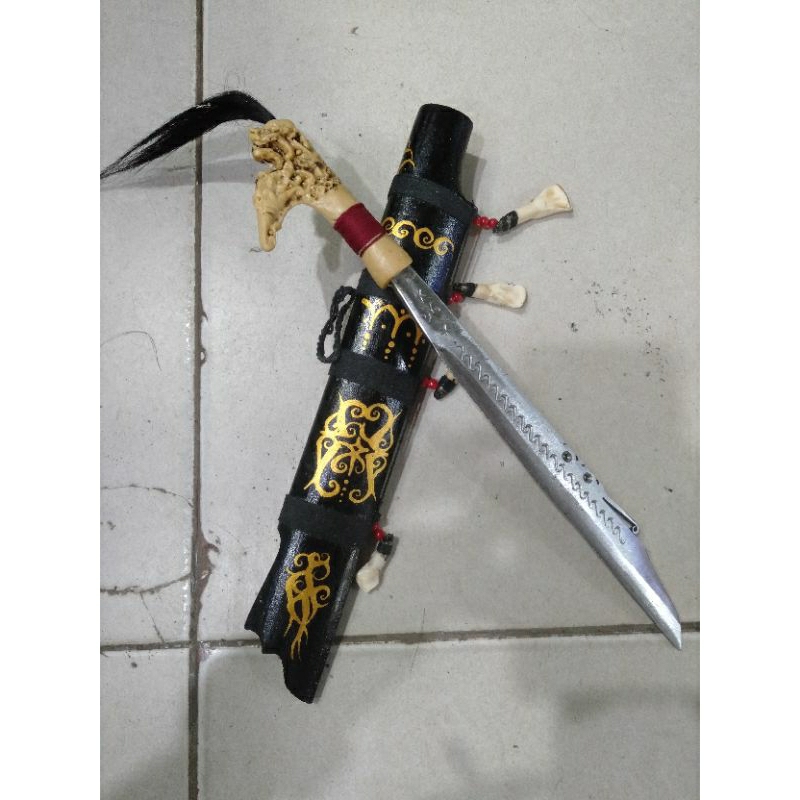 Jual Mandau Kalimantan motif tameng | Shopee Indonesia