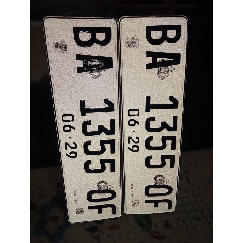 Jual Plat mobil replektif barcode font baru | Shopee Indonesia