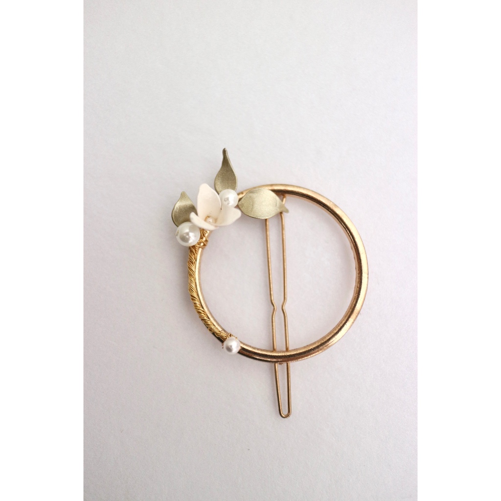 Jual Headpiece Bunga Melingkar dengan Daun Simple | Peony Lover DEIRI ...