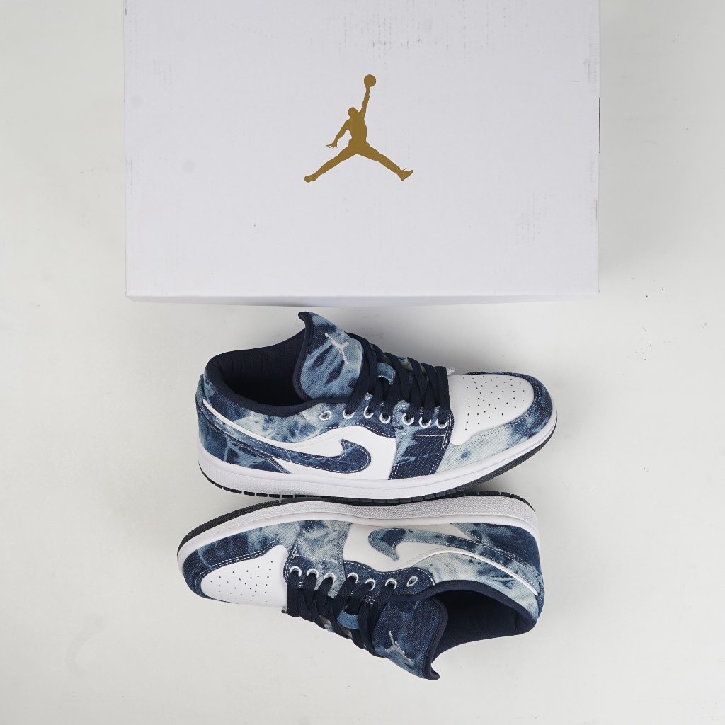 Jual Sepatu Sneakers Nike Air Jordan 1 Low Washed Denim Blue | Shopee ...