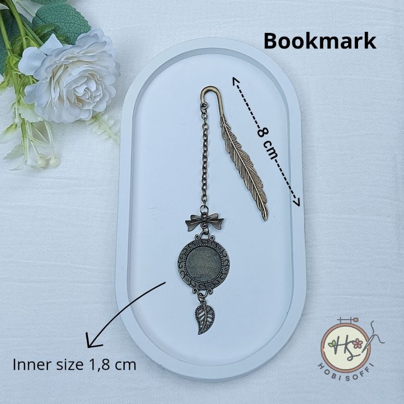 Jual Bookmark. Pembatas buku model bandul (ukuran kecil +/-8 cm ...