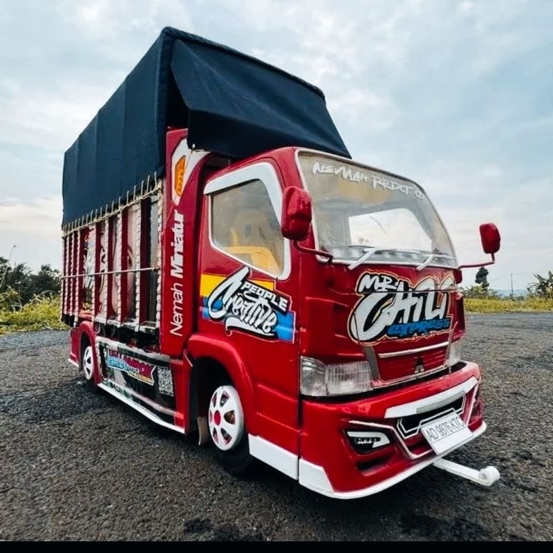 Jual PROMO MURAH MINIATUR TRUK OLENG FULL VARIASI LAMPU BONUS TERPAL ...