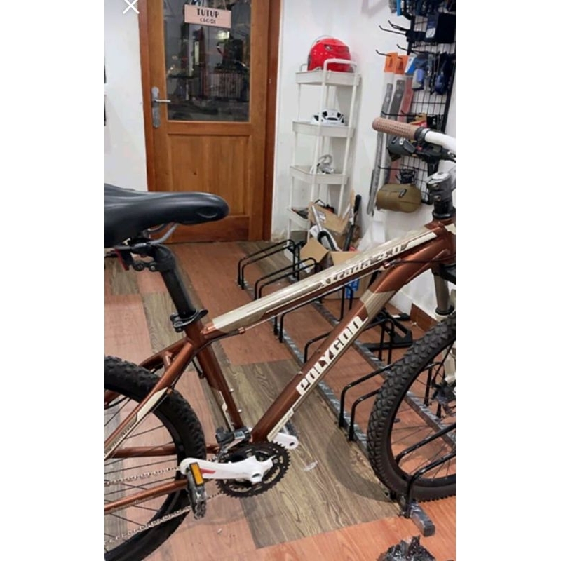 Jual STAND DISPLAY ENAM SEPEDA TEMPAT PARKIR LIMA SEPEDA BIKE RACK ...