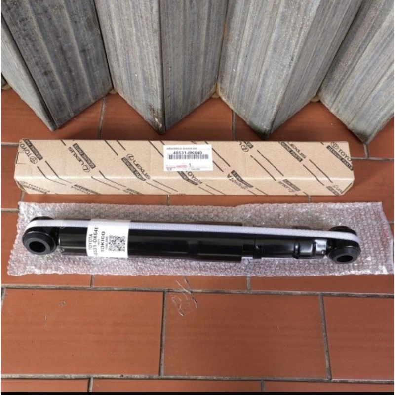 Jual Shock Breaker Belakang Toyota Hilux Revo 48531-0K640 | Shopee ...