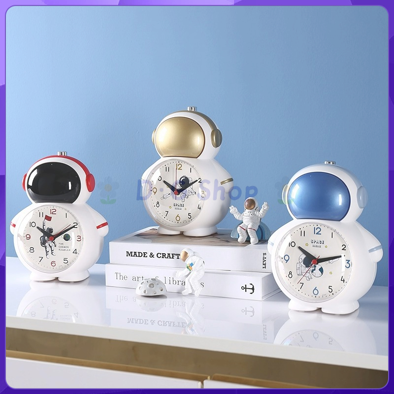 Jual D·GShop ⭐ Jam Weker Astronot Jam Meja Astronot Jam Mini Astronot ...
