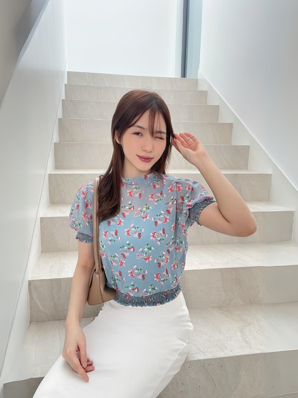 Jual Kadaka T-0442 Top Floral Blouse Atasan Cantik Wanita Bunga Mock Neck | Shopee Indonesia