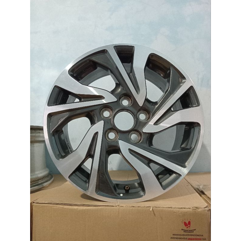 Jual velg serep innova Reborn facelift R16 PCD 5/114 (ori toyota ...