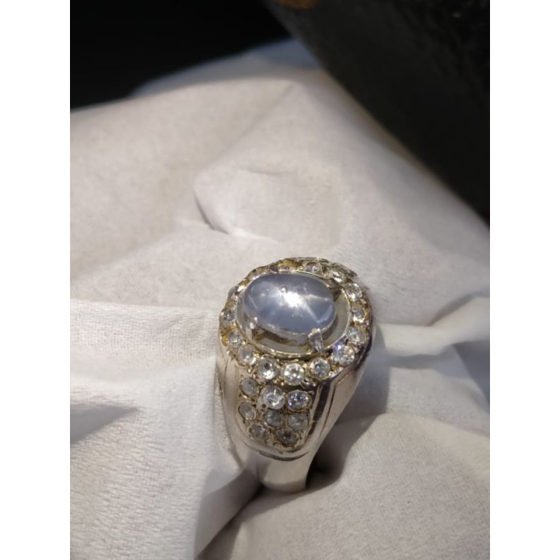 Jual cincin saphire cyelon Srilangka natural star ring perak | Shopee ...