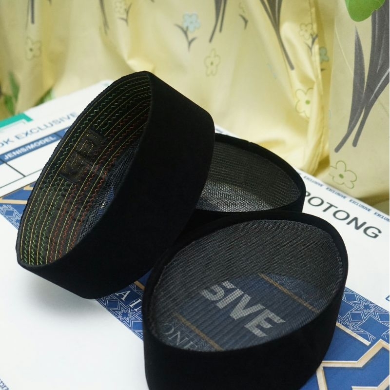 Jual peci songkok hitam polos full AC merk UMMA exclusive bahan beludru ...