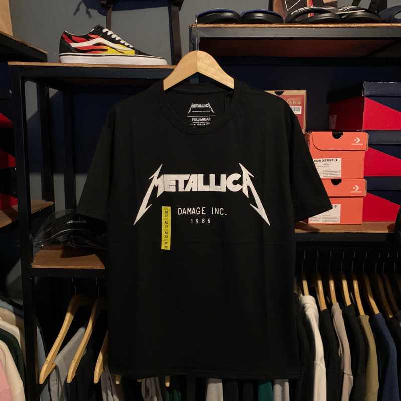 Jual TEE PULL&BEAR COLLABS GUNS ROSES || METALICA || AC DC ART 2022 ...