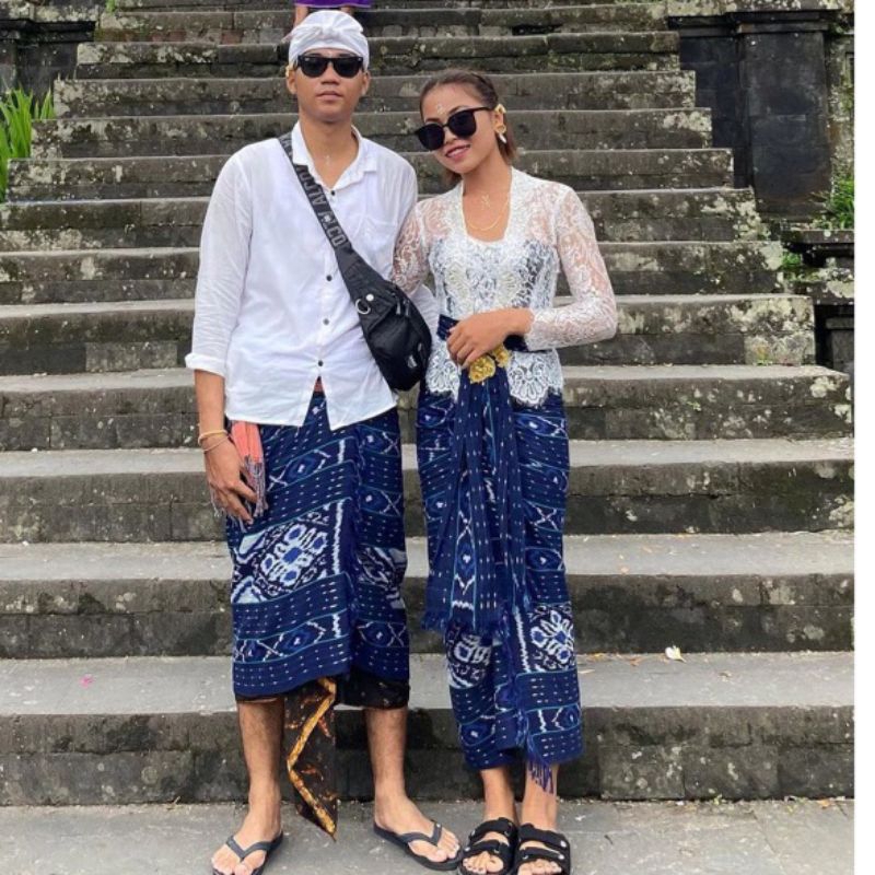 Jual SET COUPLE KOMLIT KAMEN/KAMBEN+SLENDANG+SAPUT BONUS LEMBARAN UDENG tenun Ikat Blanket ...
