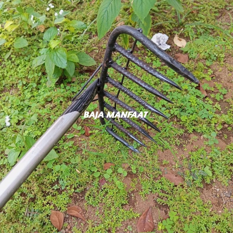 Jual Garuk Sampah 8 Gigi,Garukan Tanah,Garuk Tanah Gagang Pipa Besi ...