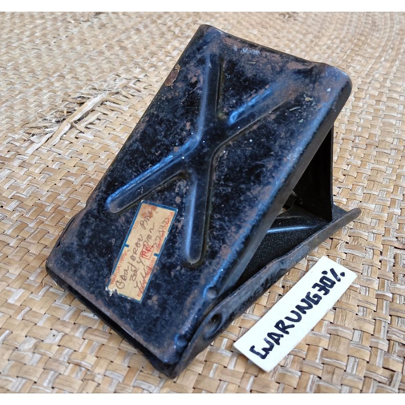 Jual stopper ban ganjelan ban TOYOTA motor Japan Toyota hardtop FJ40 ...