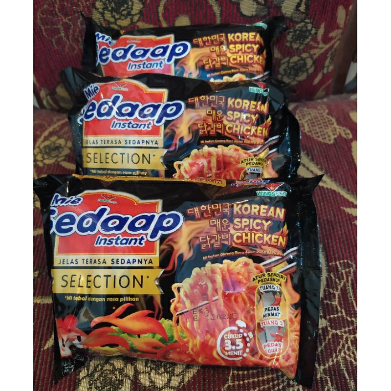 Jual Mie Sedaap Selection Korean Spicy Chicken (paket isi 3 ) | Shopee ...