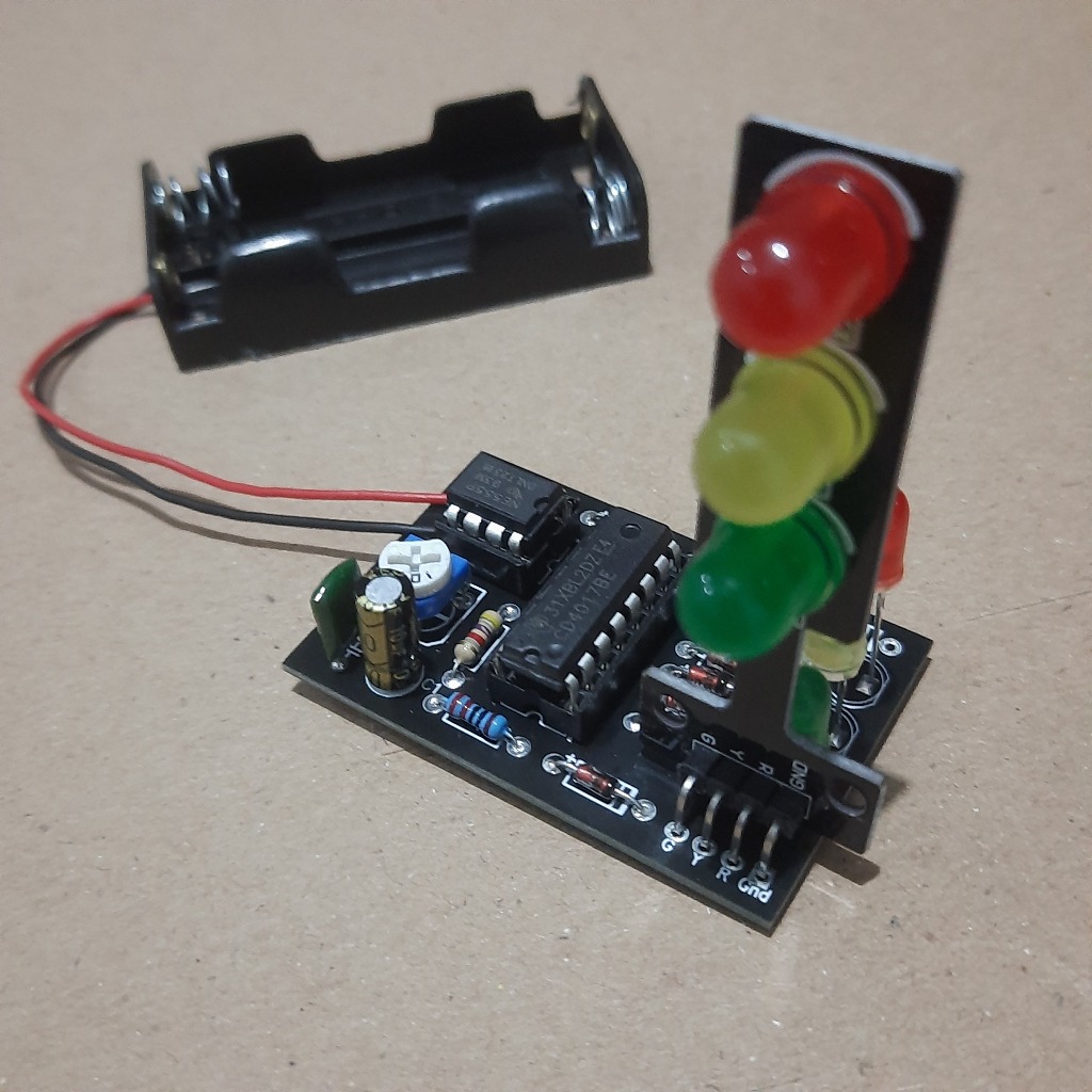 Jual Kit Mini Traffic Light Lampu Lalu Lintas Miniatur Led Flipflop Shopee Indonesia 