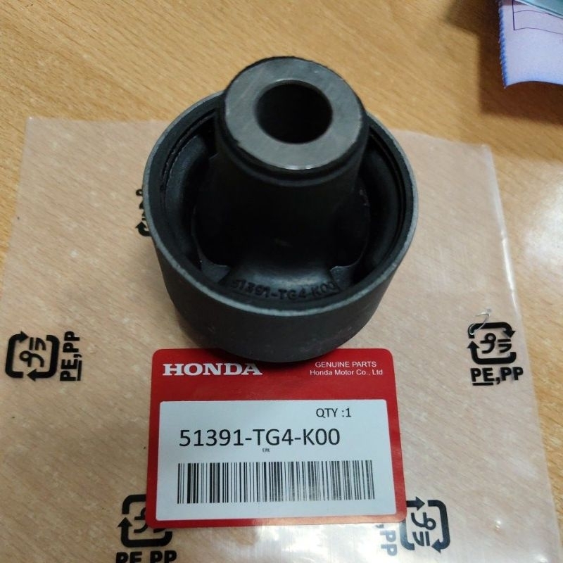 Jual BUSHING ARM BAWAH DEPAN BESAR MOBILIO 51391-TG4-K00 | Shopee Indonesia