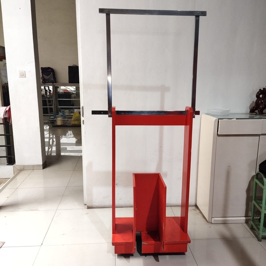 Jual RAK BOOTH GANTUNGAN PAJANGAN BAJU GAMIS DRESS EVENT PAMERAN SECOND ...