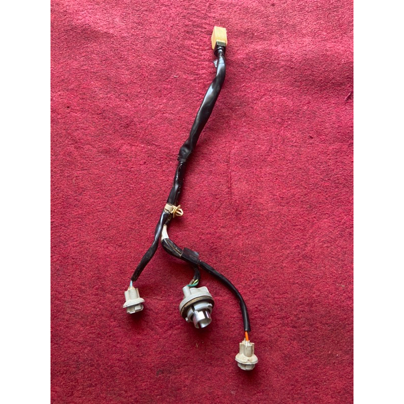 Jual soket lampu belakang soket sen soket rem supra gtr 150 original ...