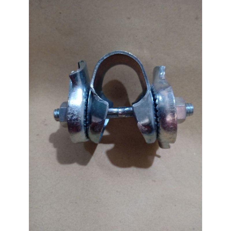 Jual klem kerangan sadel djengki/klem penjepit tiang jok sadel | Shopee ...