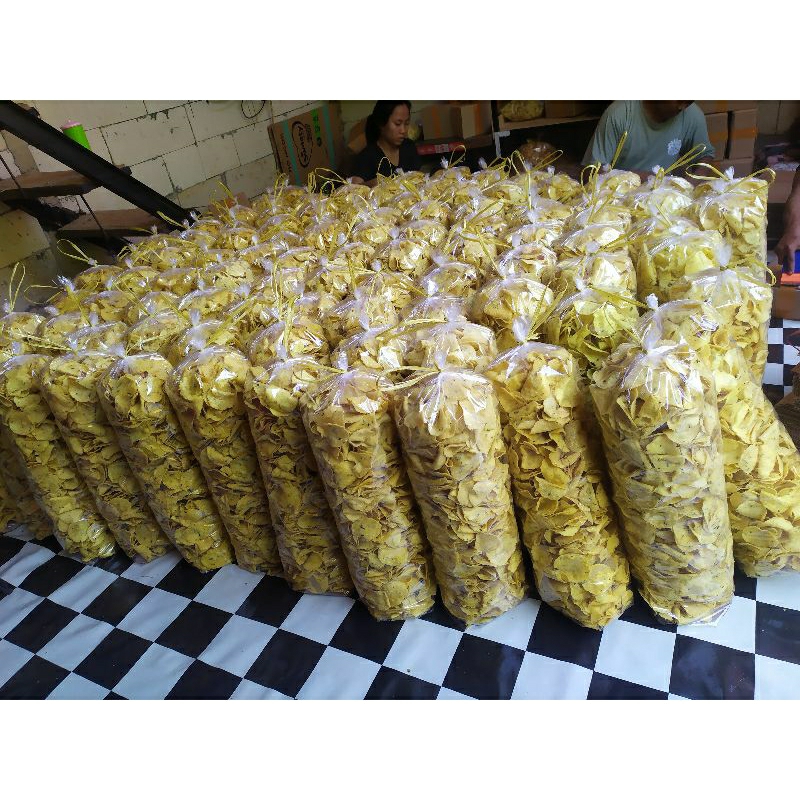 Jual COMRING original dan pedas 1kg cemilan dari singkong,kecimpring ...