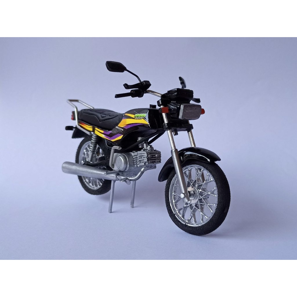 Jual Miniatur Motor Honda Win 100 mainan koleksi skala 18 harga murah ...