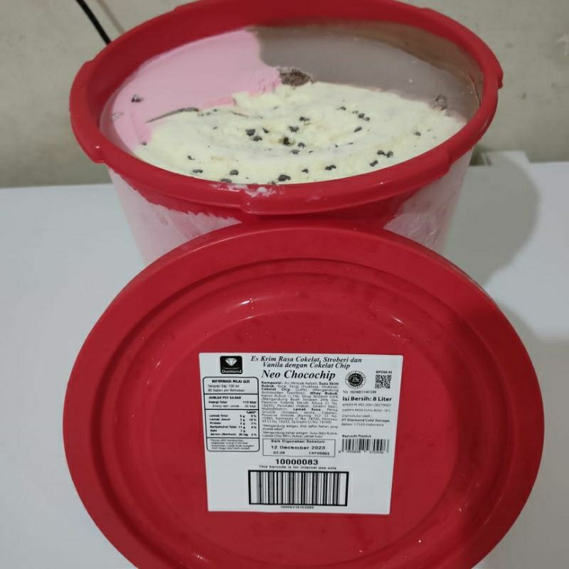 Jual ICE CREAM 3 RASA 8 LITER NEOPOLITAN CHOCOCHIP DIAMOND | Shopee ...