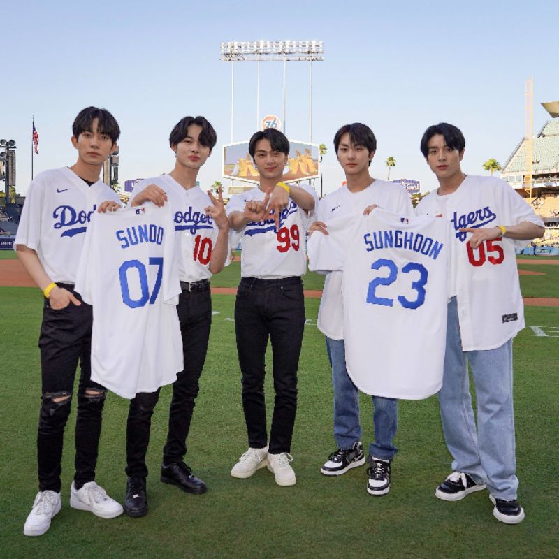 Jual jersey baseball dodgers enhypen , riize , astro , nct127 , dan ...