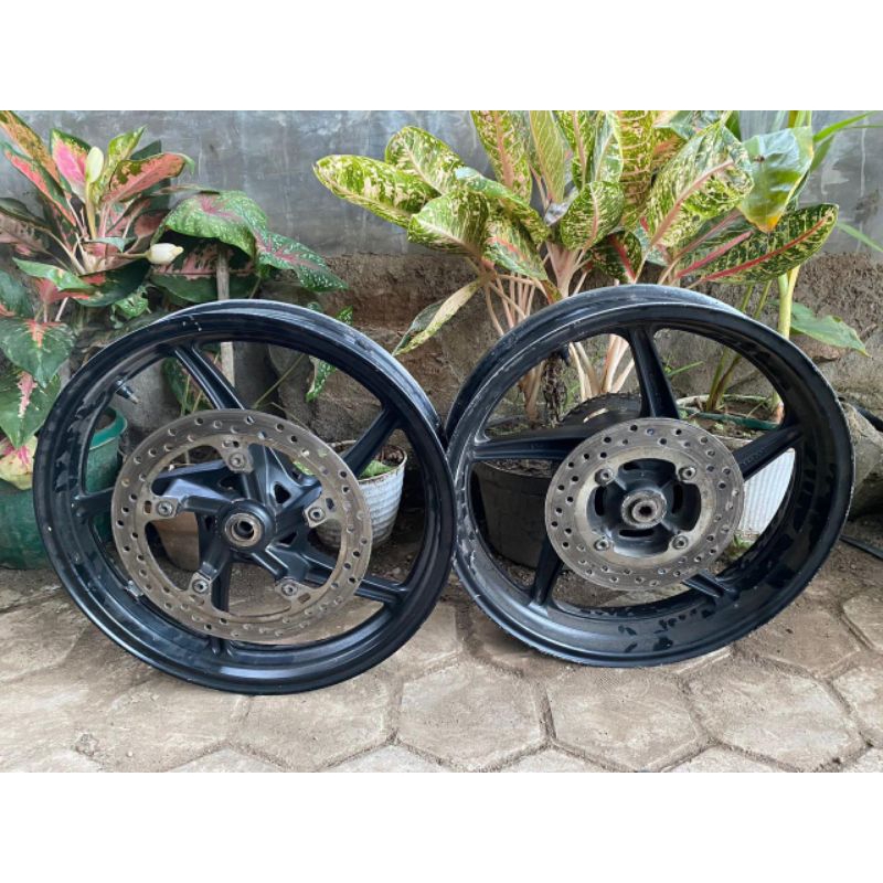 Jual velg set cbr k45 original fullset | Shopee Indonesia
