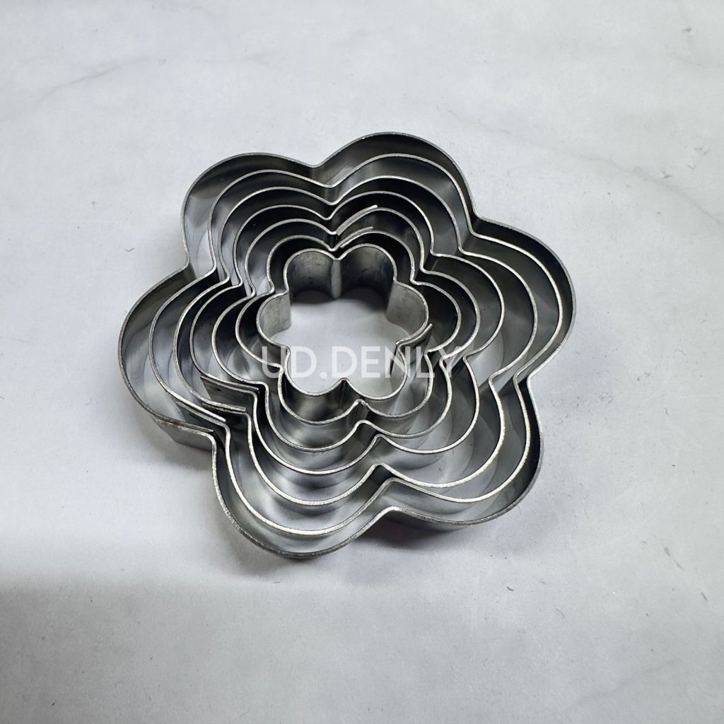 Jual Cutter Daisy Stainless / Cutter cookies Daisy / Cutter set of 7Pcs ...