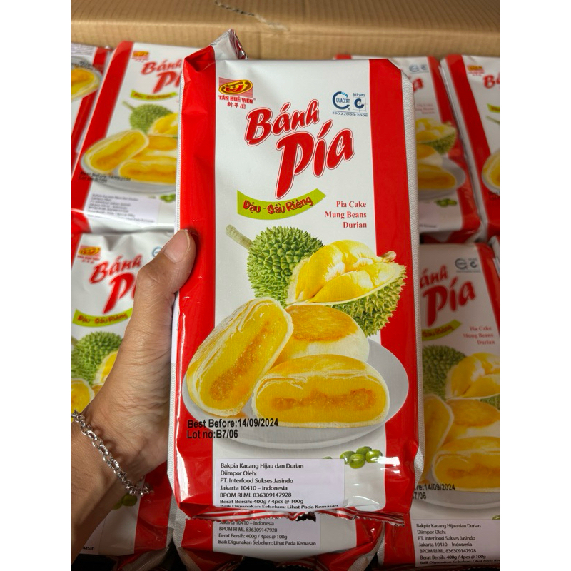Jual agen distributor makanan ringan snack cemilan import banh pia cake ...