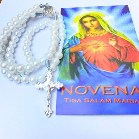 Jual bundle (SATU PAKET) rosario 77 bapa kami putih mutiara SINTETIS - LEMBAR DOA novena 3 salam ...