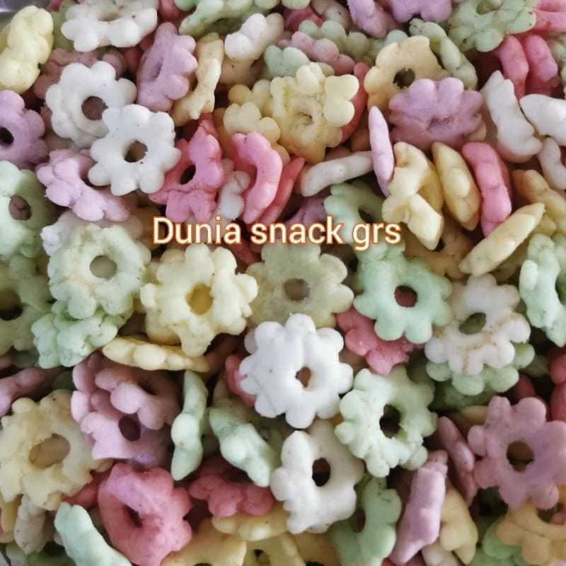 Jual Snack Sakura Warna Warni 1Kg Riri Sakura Snack Ribut Warna Renyah ...